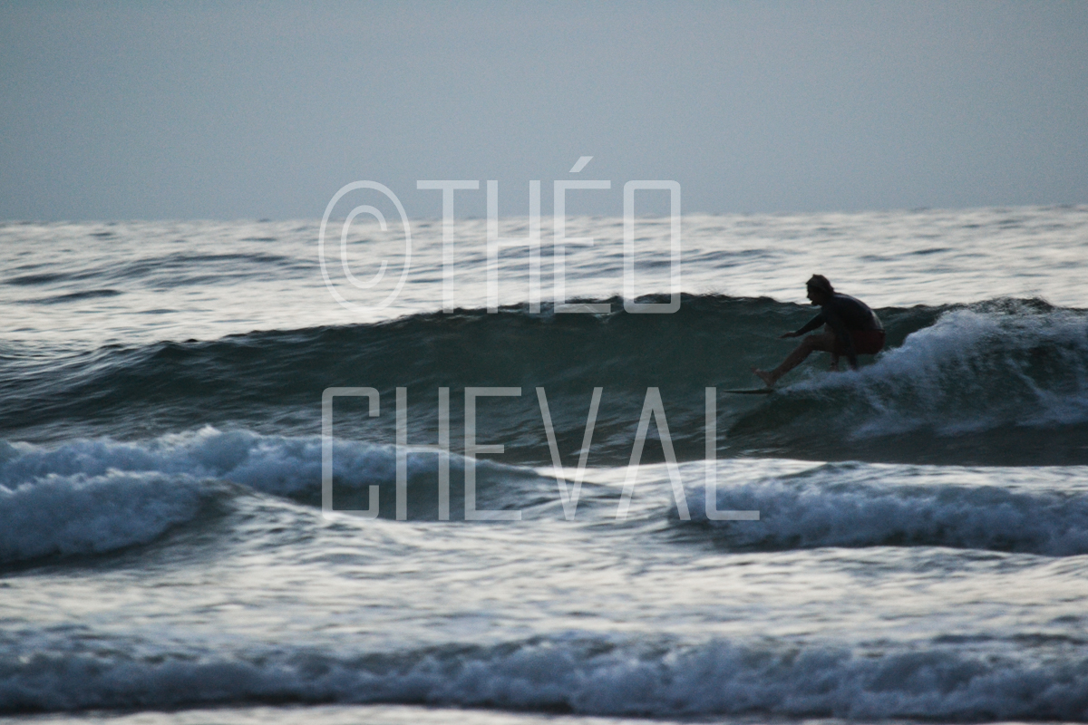Surf : Neil Messmer à la Côte des Basques - Photographe Sportif - Théo ...